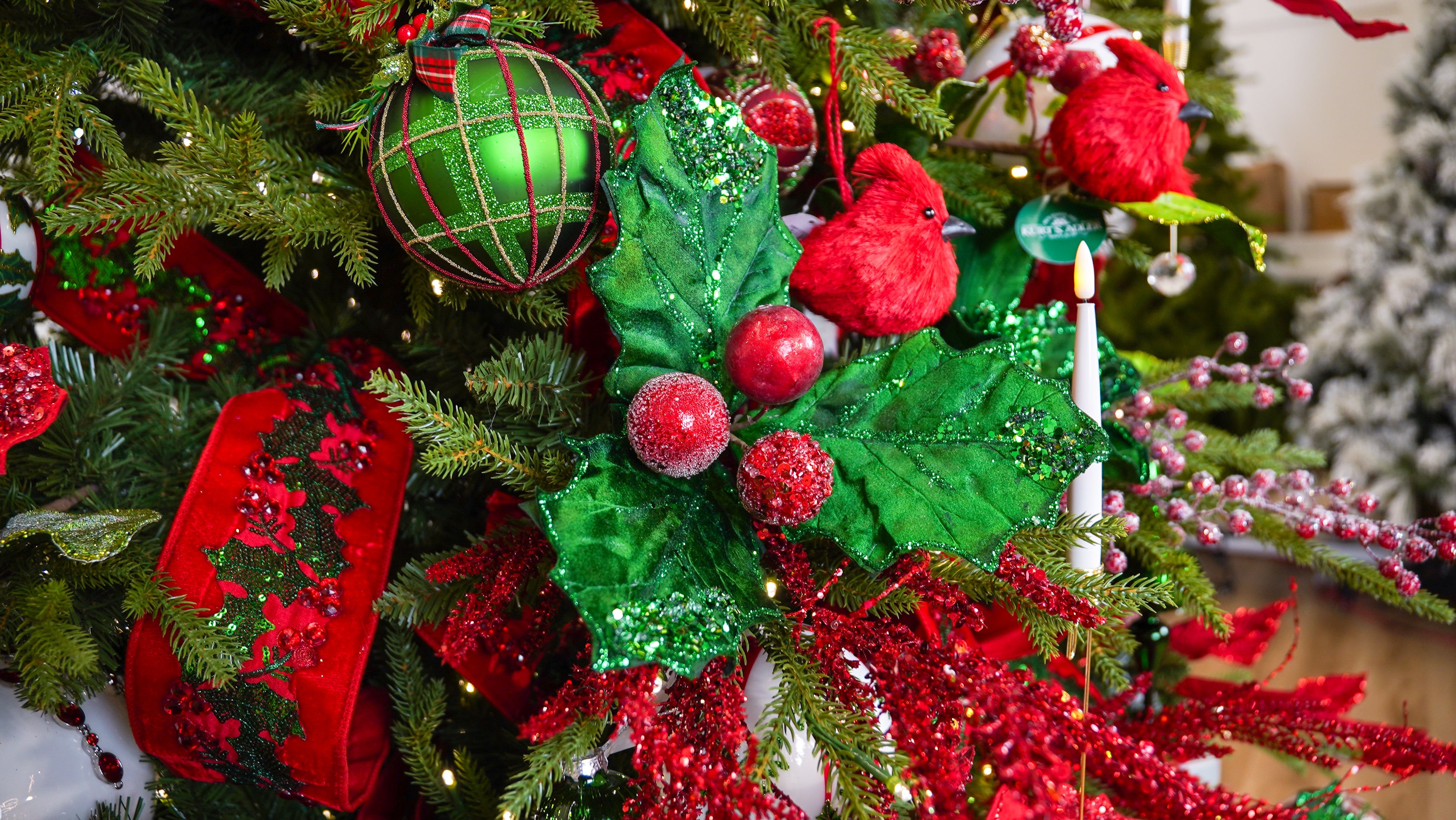 Deck Your Decor – The Christmas Palace