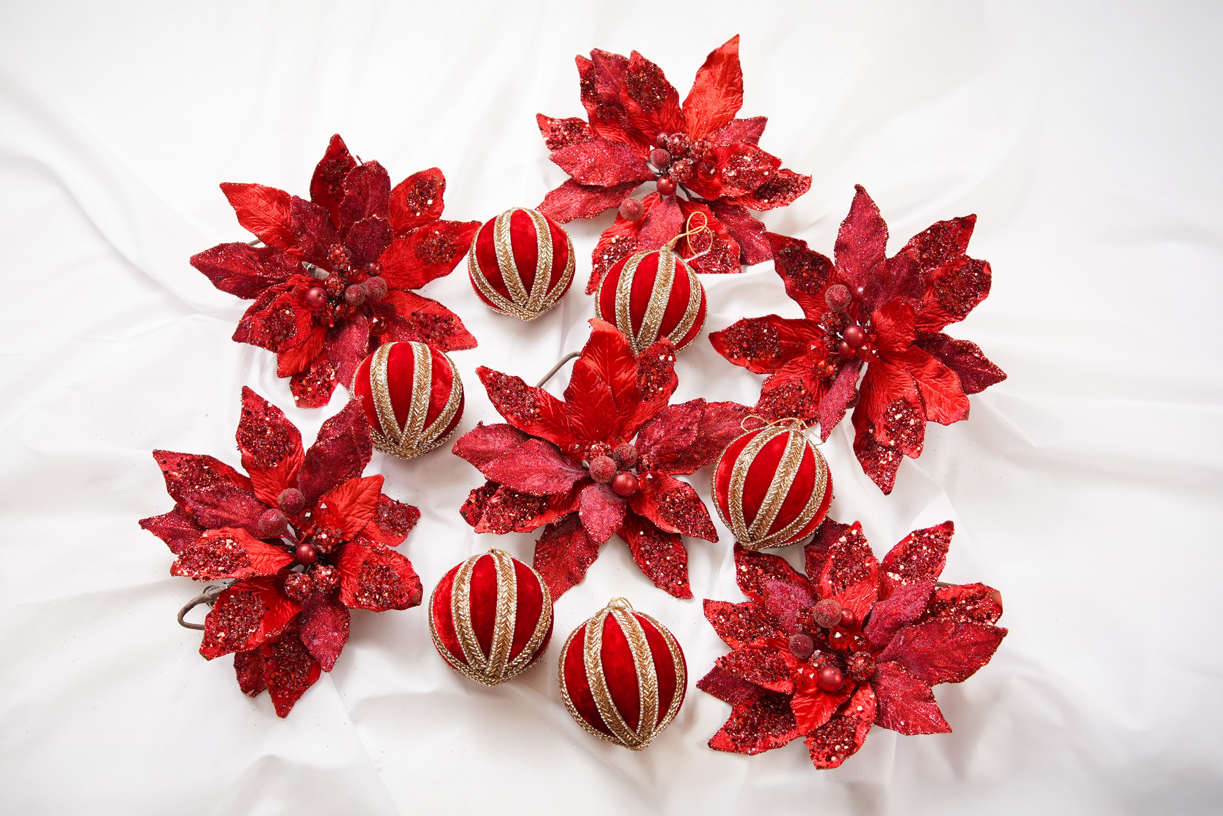 Gold & Red Opulence Ornament & Flower Bundle