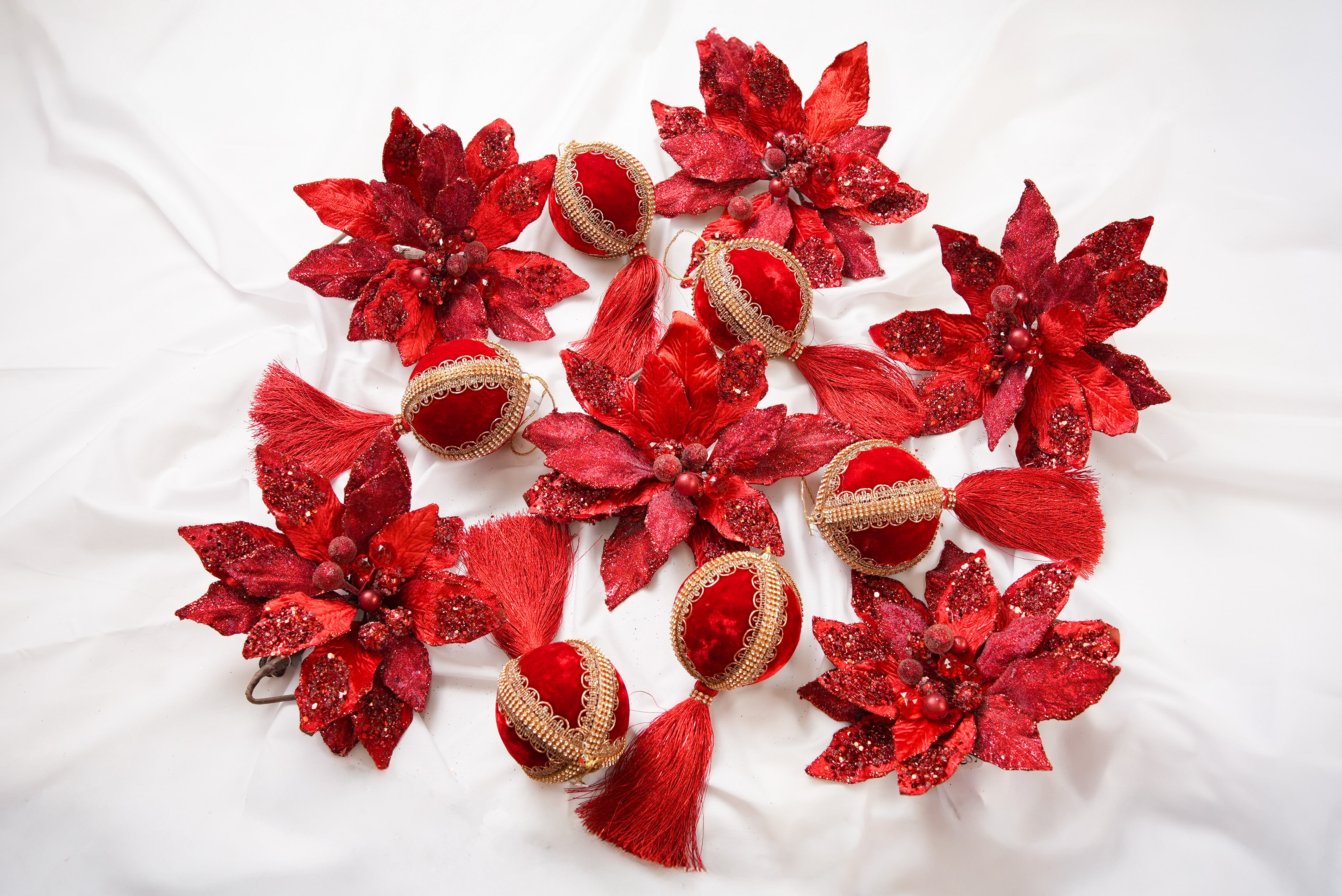 Red & Gold Opulence Ornament & Flower Bundle